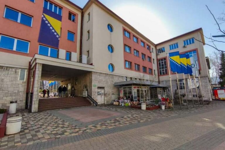 Grad Bihać: Prijedlog liste za dodjelu stipendija u akademskoj 2024/ ...